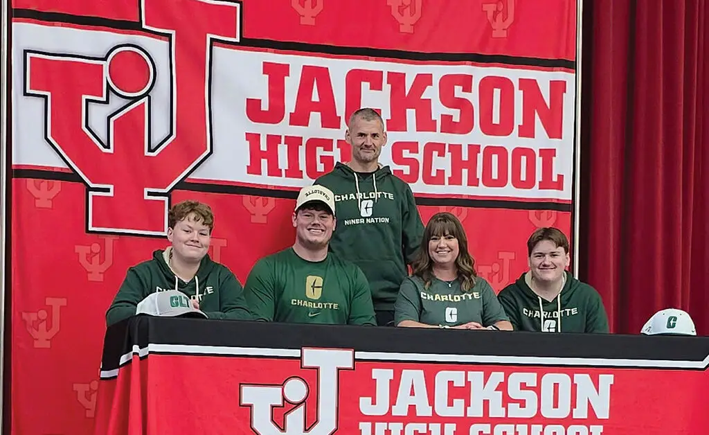 Jackson’s Jacob Allen signs with UNC Charlotte Football - The Telegram News